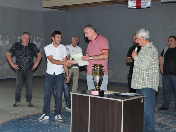 ჩოხატაურში აგვისტოს ომში დაღუპულ ჩოხატაურელ მებრძოლთა სახელობის